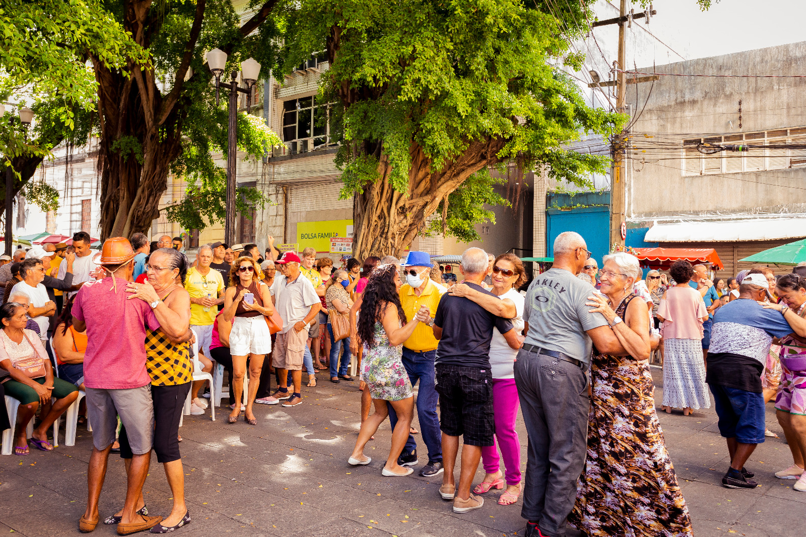 Chagas Fernandes faz homenagem a Dominguinhos no Sabadinho Bom